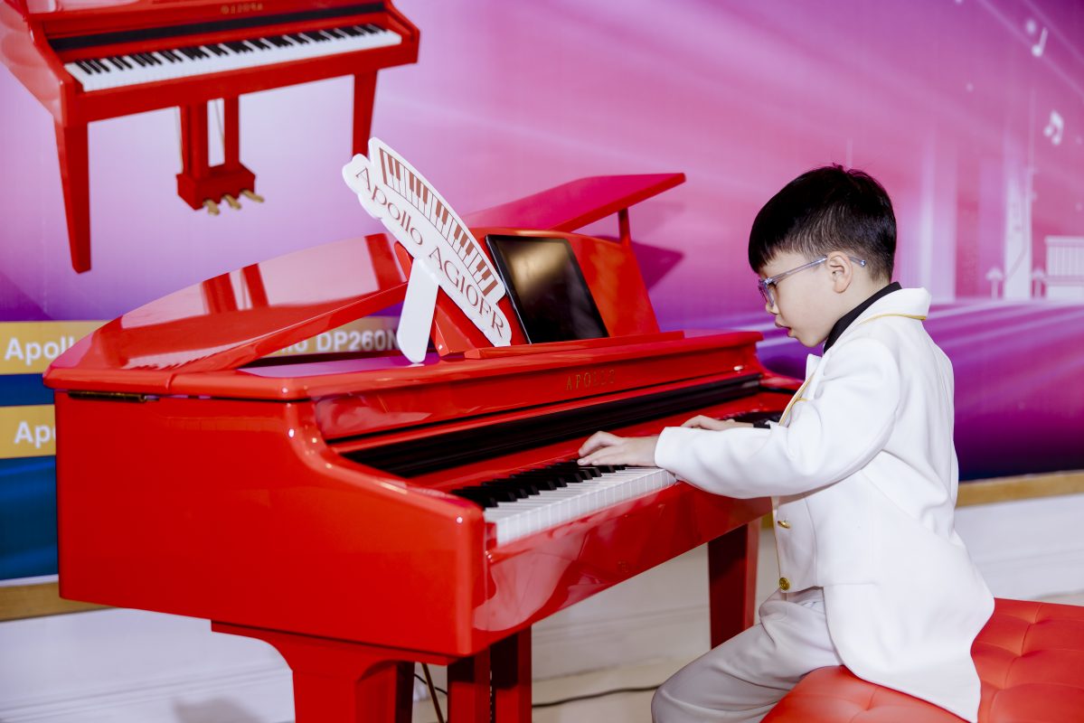 Sự Kiện Ra Mắt 8 Mẫu Đàn Piano Điện Apollo Mới tại Học Viện Âm Nhạc ...